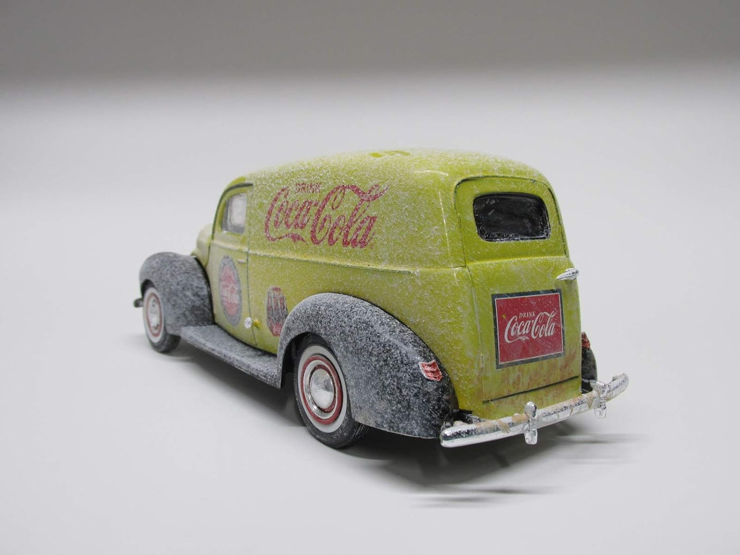 AMT 1161 1/25 1940 FORD DELIVERY VAN (COCA-COLA) PLASTIC MODEL KIT ...